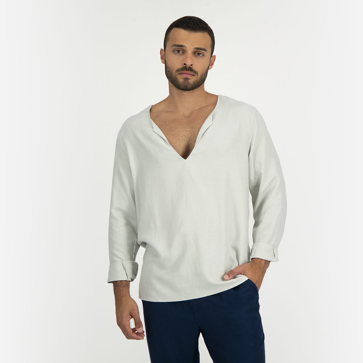Buy Basic V-Neck Top - Grey Online in Kuwait | Boutiqaat